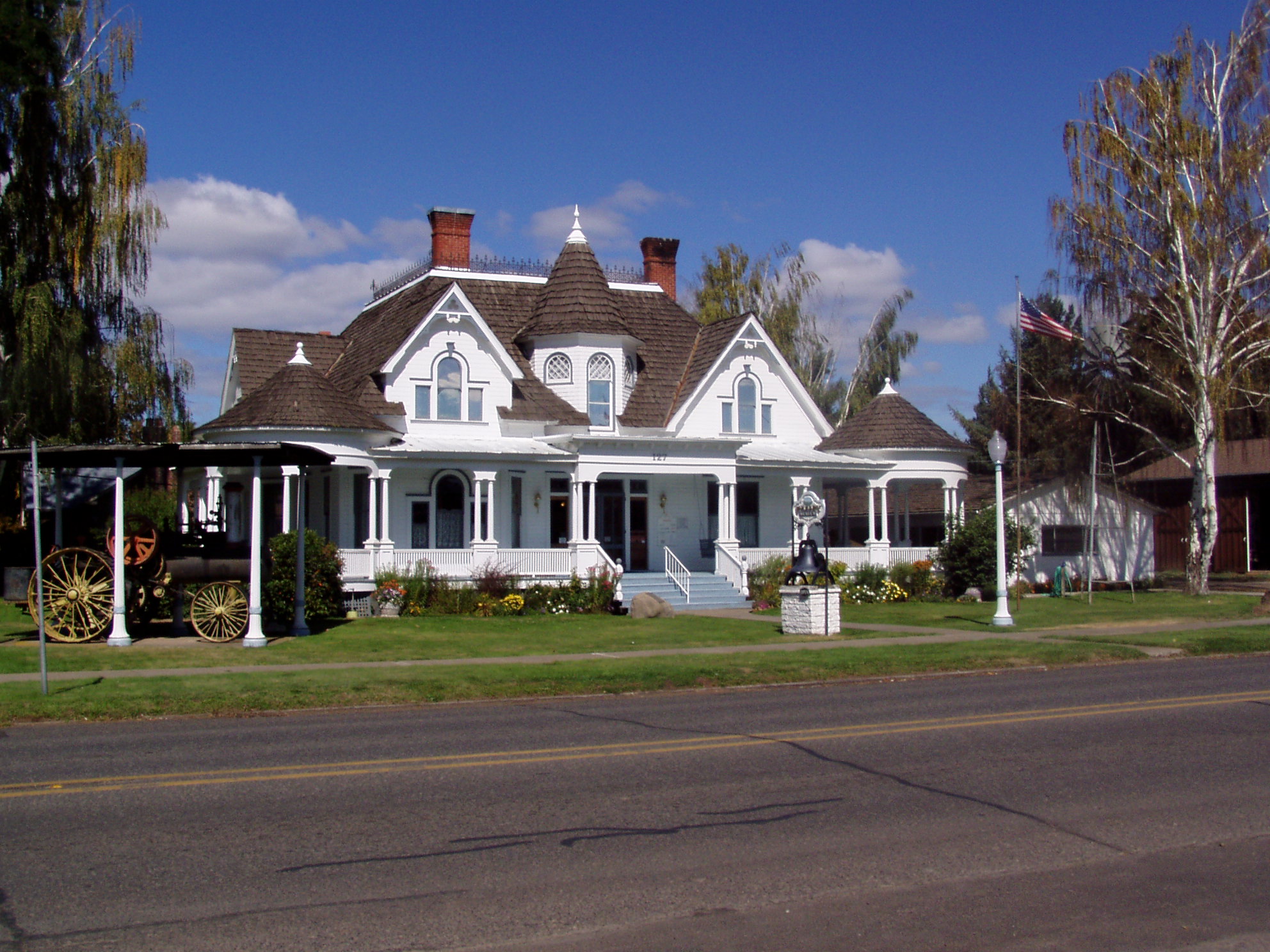 Contact | Presby Museum